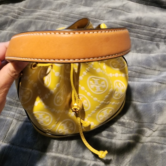 Tory Burch | Bags | Tory Burch Bucket Bag | Poshmark